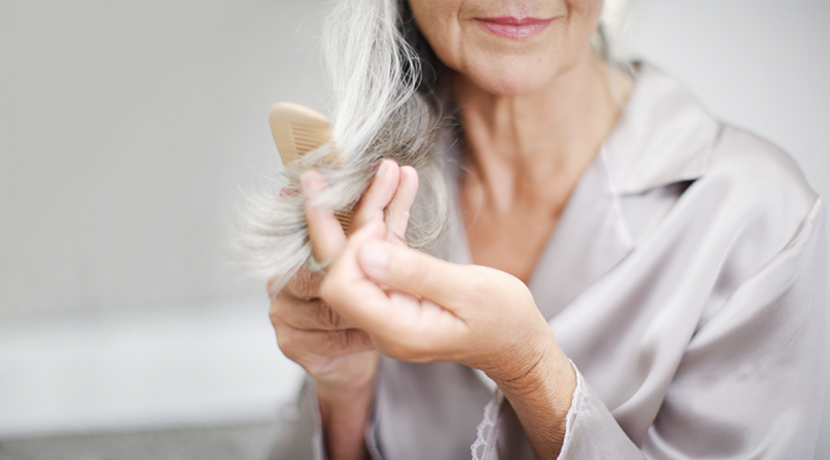 THE GUIDE TO GRAY AND WHITE HAIR: WHY HAIR GOES GRAY AND HOW TO TAKE ...